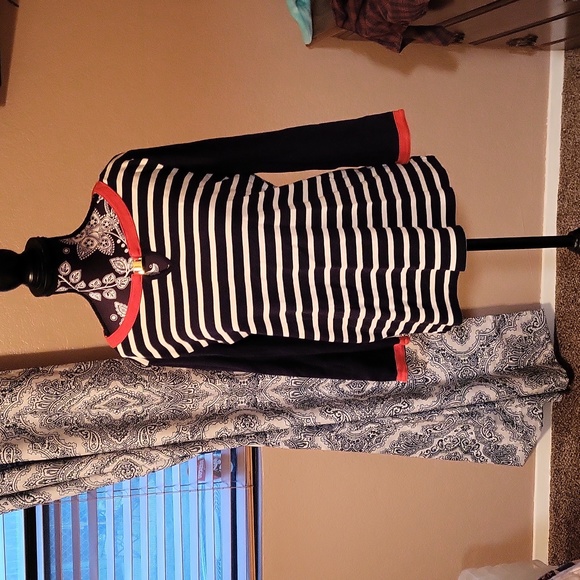 Jones New York | Tops | Euc Blue And White Striped Top Keyhole Collar ...